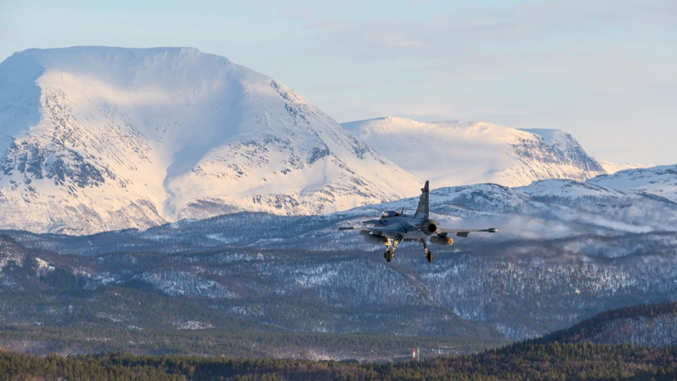 DEBATT: Tillsammans stärker vi försvaret i norra Sverige