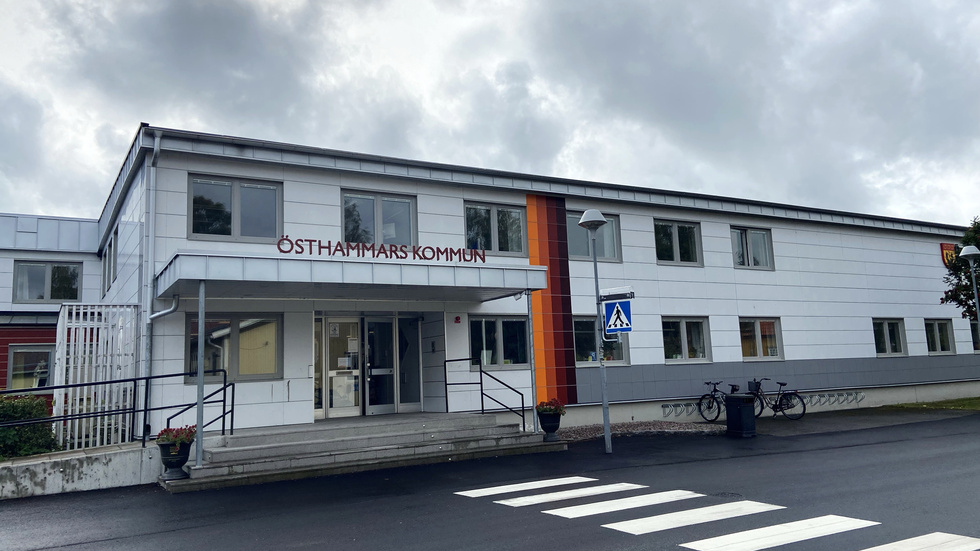 Kommunen lånar pengar varje månad – för att betala räkningar