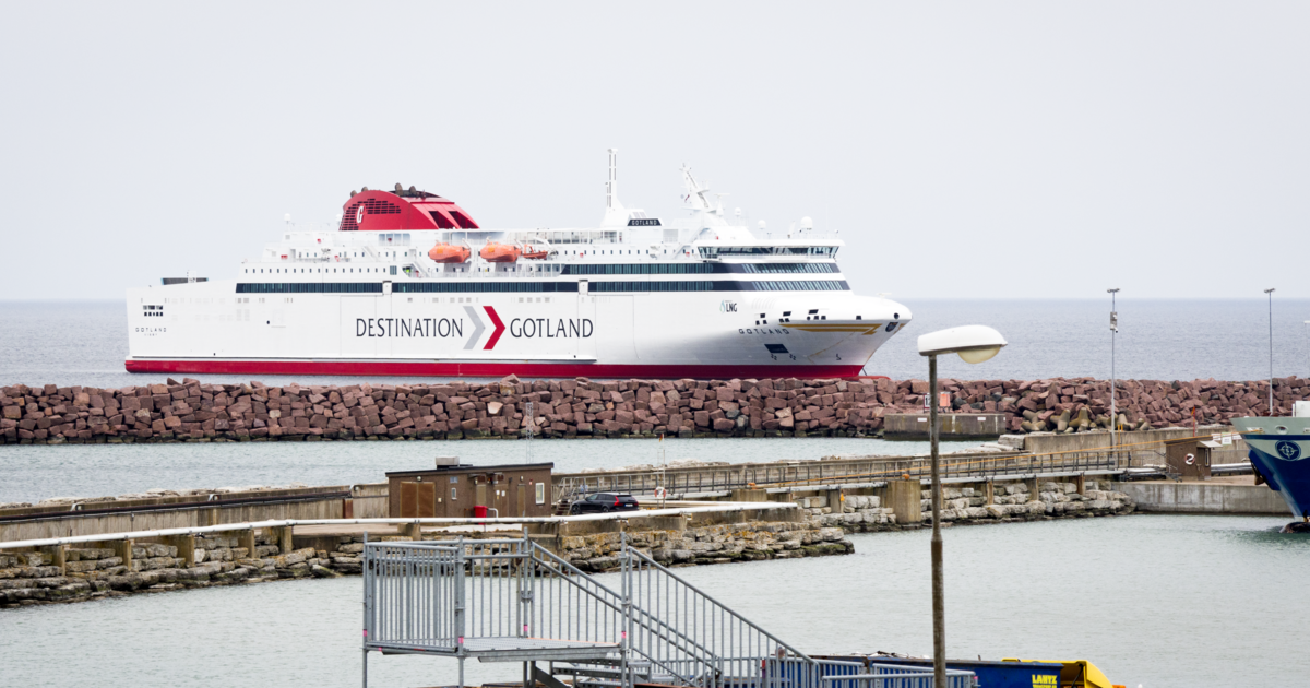 Därför ligger M/S Visby på redden utanför Visby hamn
