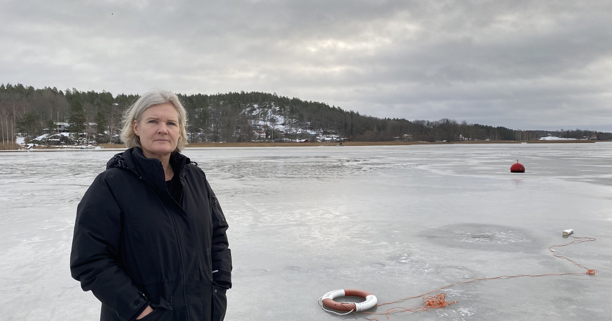 Barn gick genom isen i Gamleby – nu vill Pia varna