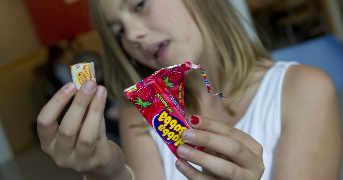 INSÄNDARE: Upprörd elev: Låt alla som vill få tugga tuggummi i skolan