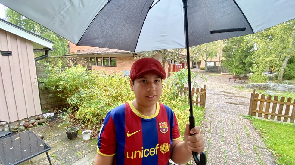 Joey, 12, har fått stor roll – på teater i Stockholm